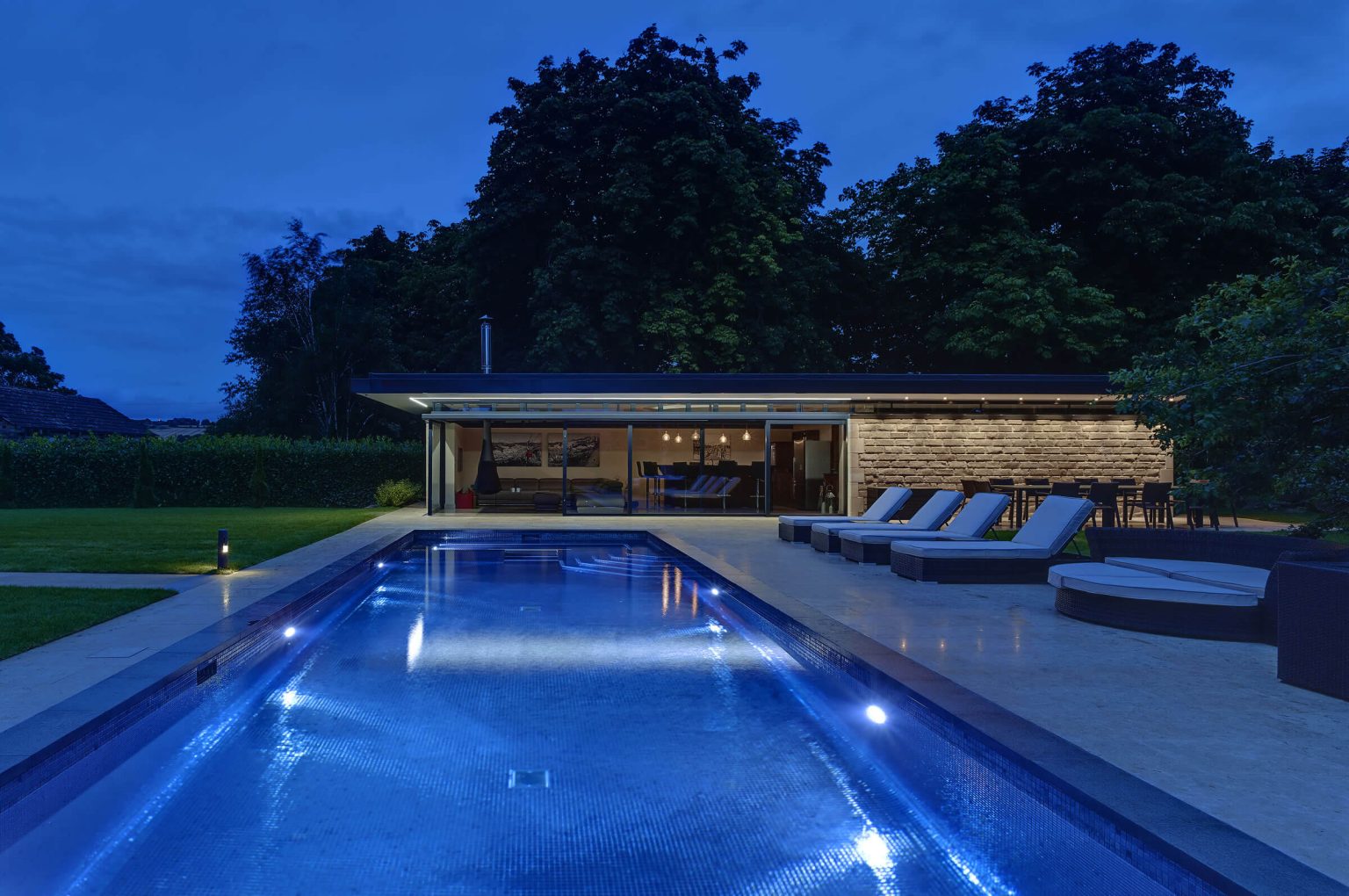 Our Showroom - Portrait Pools